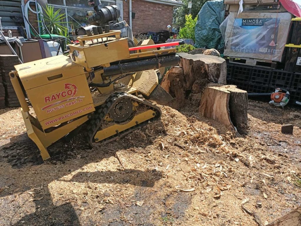 What can you do with stump grinding mulch?